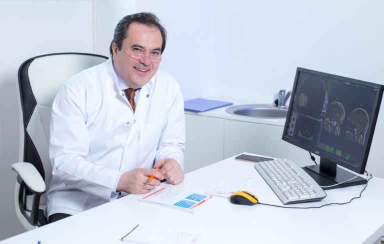 Dr. Valentin Munteanu | Neurochirurgie Ploiesti | Ana Medical Center